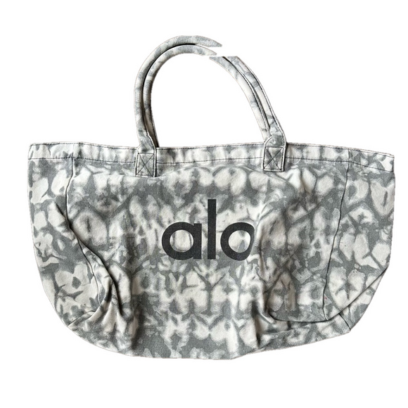 ALO Yoga | Bags | Alo Yoga Iconic Shopper Tote | Poshmark